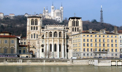 Vuelos baratos a Lyon (LYS), Francia - volar.net